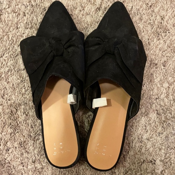 a new day | Shoes | Black Pointed Toe Mule With Bow Detail | Poshmark